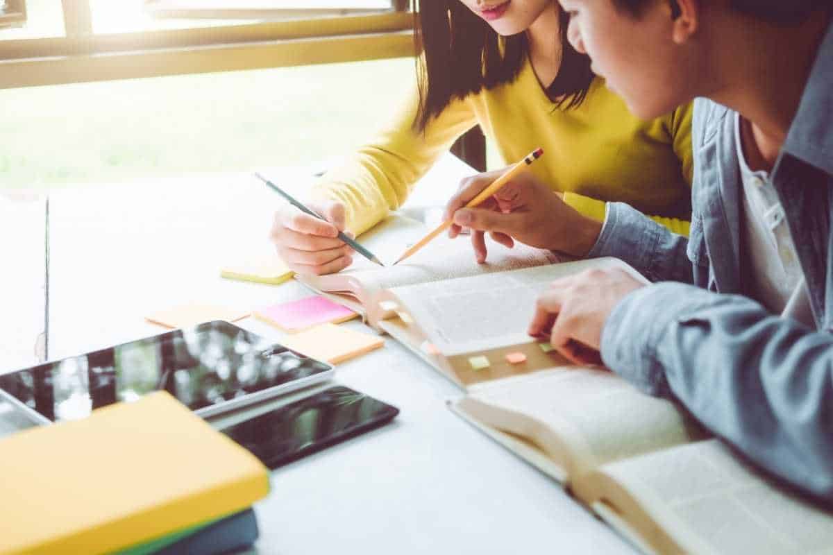 How To Prepare For College: 24 Smart Tips To Get Ready For College